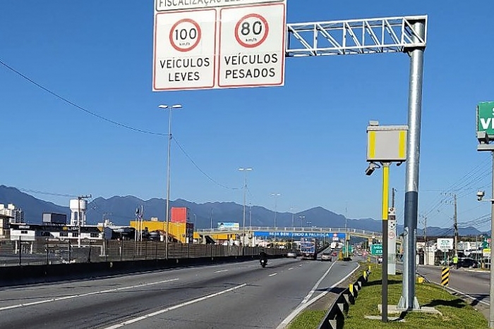 Atenção motoristas, radares fixos na BR-101 serão ativados a partir ... Atenção motoristas, radares fixos na BR-101 serão ativados a partir ...