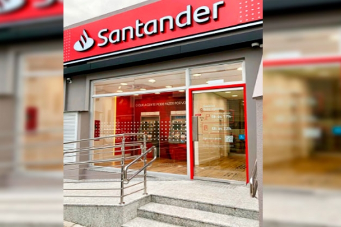 Santander inaugura agência em Tijucas - TopElegance